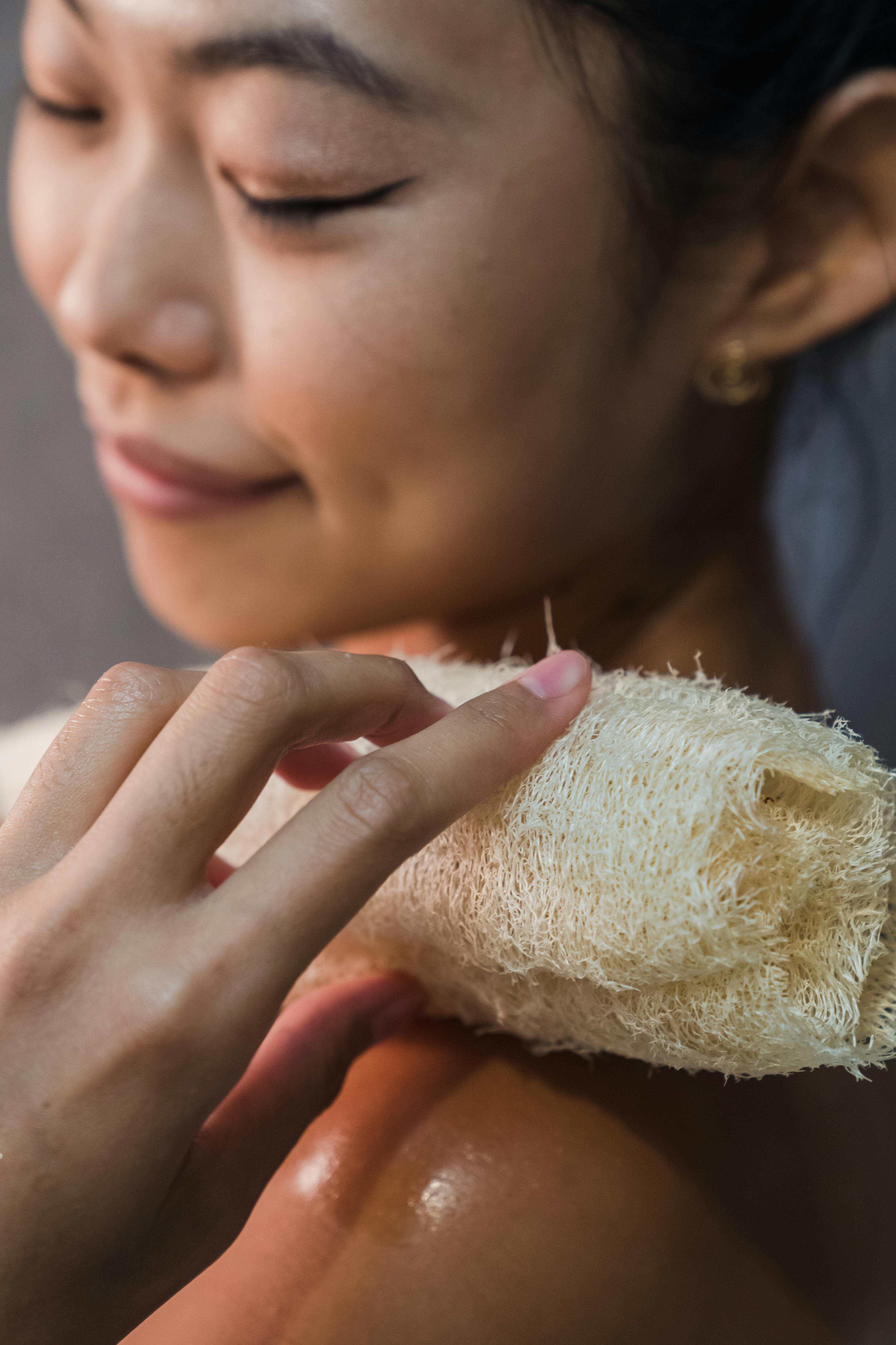 DIY Body Scrub For Tan Removal