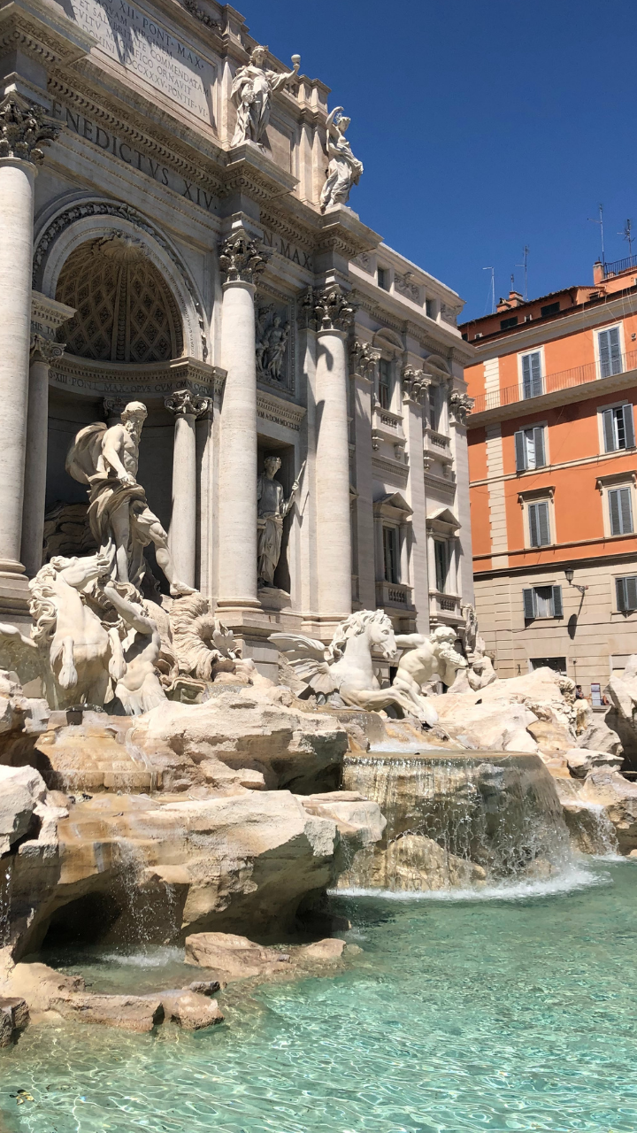 10 stunning fountains around the world